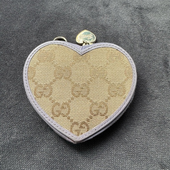 Gucci | Bags | Gucci Heartshaped Coin Purse Lilac Beige Gg Fabric Light ...
